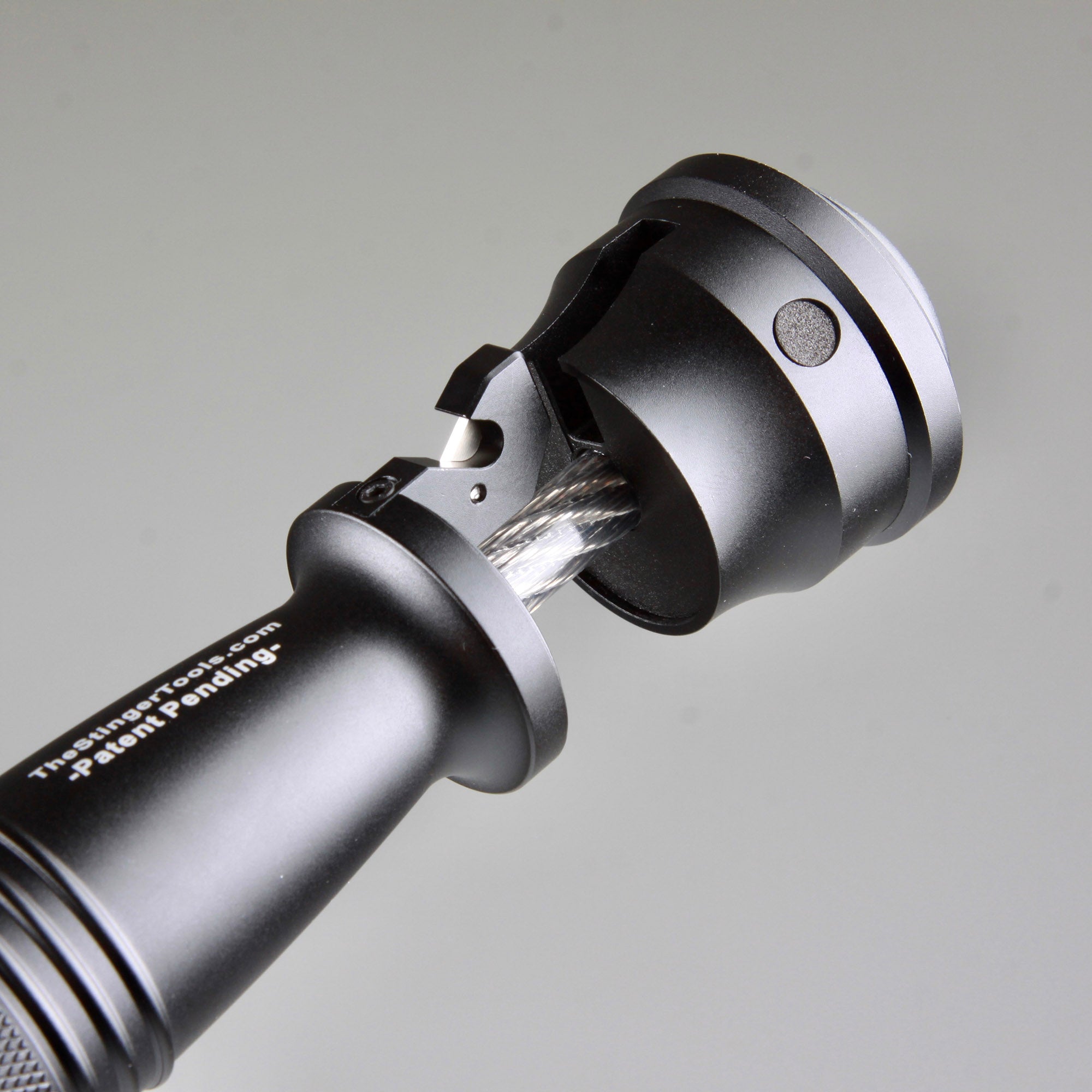 Stinger Whip Car Emergency Tool ( Whip to Fist Pro) - Stinger Survival ...